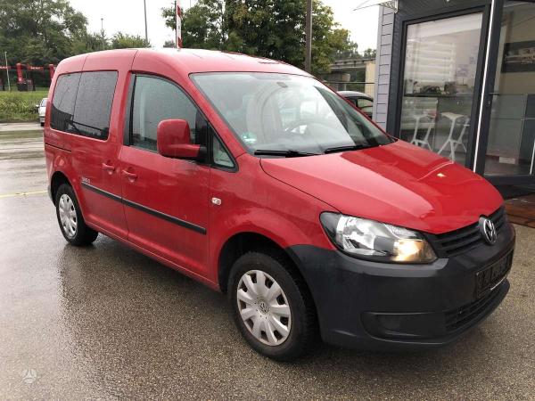 Sarkans Volkswagen Caddy 2013 Klaipėda, ar dzinēja tilpumu 2.00 L un nobraukumu 223 tūkst. km par 4700 €, foto 3 vietnē AUTOMOTO.COM.LV