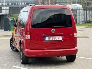 Red Volkswagen Caddy 2014 in Jonava, with an engine capacity of 1.97 L and mileage of 300 thousand km for 8490 €, photo 6 on AUTOMOTO.COM.LV