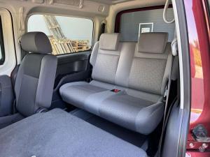 Red Volkswagen Caddy 2014 in Vilnius, with an engine capacity of 1.97 L and mileage of 192 thousand km for 8349 €, photo 15 on AUTOMOTO.COM.LV