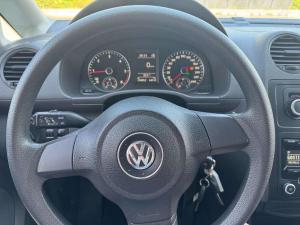 Red Volkswagen Caddy 2014 in Vilnius, with an engine capacity of 1.97 L and mileage of 192 thousand km for 8349 €, photo 24 on AUTOMOTO.COM.LV