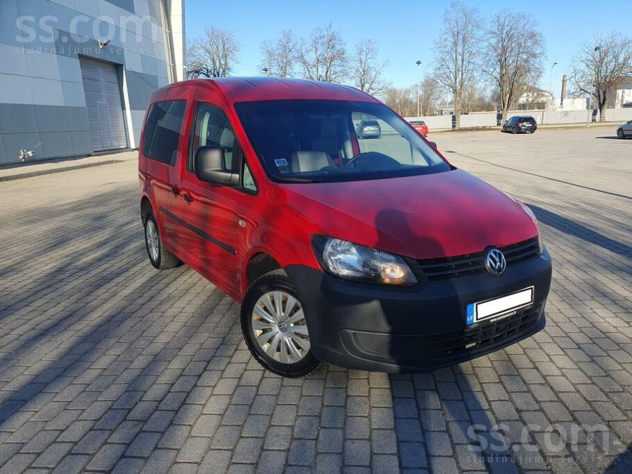 Sarkans Volkswagen Caddy 2014 Dobele, ar dzinēja tilpumu 1.60 L un nobraukumu 390 tūkst. km par 4500 €, foto 2 vietnē AUTOMOTO.COM.LV