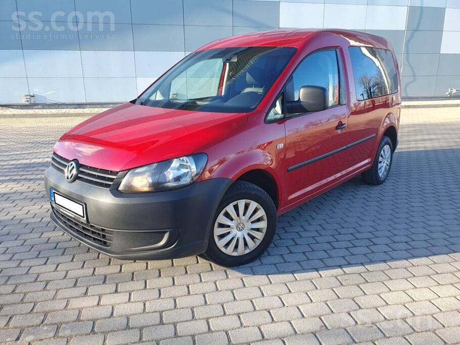 Sarkans Volkswagen Caddy 2014 Dobele, ar dzinēja tilpumu 1.60 L un nobraukumu 390 tūkst. km par 4500 €, foto 3 vietnē AUTOMOTO.COM.LV
