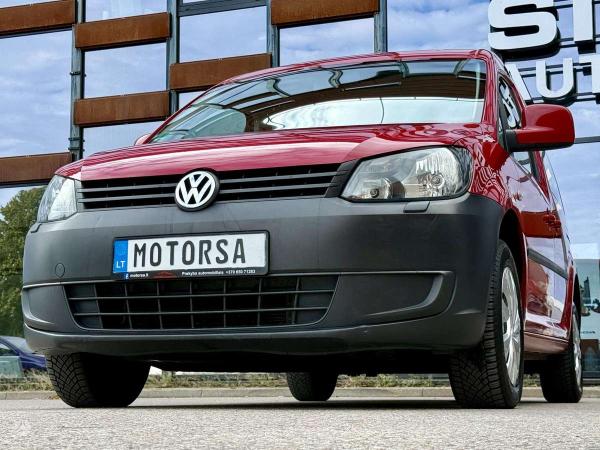 Red Volkswagen Caddy 2014 in Kaunas, with an engine capacity of 1.60 L and mileage of 230 thousand km for 6190 €, photo 1 on AUTOMOTO.COM.LV