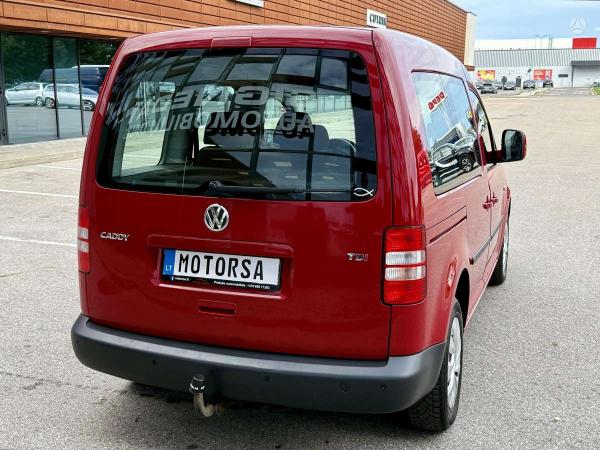 Red Volkswagen Caddy 2014 in Kaunas, with an engine capacity of 1.60 L and mileage of 230 thousand km for 6190 €, photo 6 on AUTOMOTO.COM.LV