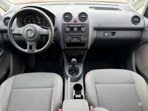 Red Volkswagen Caddy 2014 in Kaunas, with an engine capacity of 1.60 L and mileage of 230 thousand km for 6190 €, photo 15 on AUTOMOTO.COM.LV