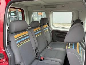 Red Volkswagen Caddy 2014 in Kaunas, with an engine capacity of 1.60 L and mileage of 230 thousand km for 6190 €, photo 22 on AUTOMOTO.COM.LV
