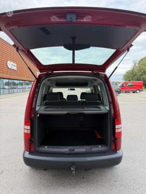 Red Volkswagen Caddy 2014 in Kaunas, with an engine capacity of 1.60 L and mileage of 230 thousand km for 6190 €, photo 28 on AUTOMOTO.COM.LV