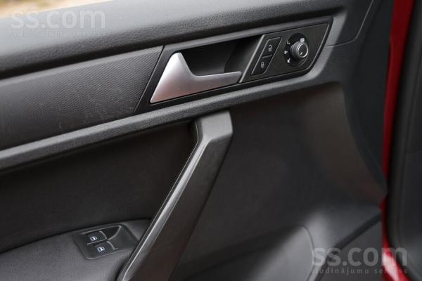 Sarkans Volkswagen Caddy 2016 Tukums, ar dzinēja tilpumu 2.00 L un nobraukumu 268 tūkst. km par 12500 €, foto 11 vietnē AUTOMOTO.COM.LV
