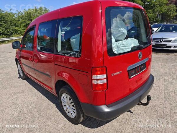 Sarkans Volkswagen Caddy 2016 Ogre, ar dzinēja tilpumu 1.40 L un nobraukumu 197 tūkst. km par 6495 €, foto 2 vietnē AUTOMOTO.COM.LV