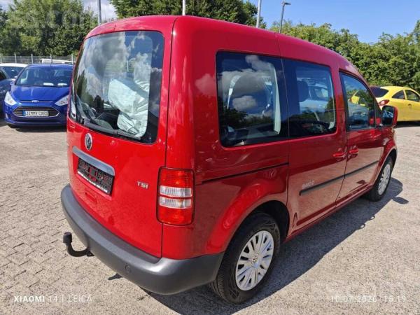 Sarkans Volkswagen Caddy 2016 Ogre, ar dzinēja tilpumu 1.40 L un nobraukumu 197 tūkst. km par 6495 €, foto 4 vietnē AUTOMOTO.COM.LV