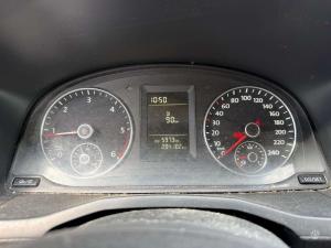 Red Volkswagen Caddy 2016 in Panevezys, with an engine capacity of 1.97 L and mileage of 284 thousand km for 7250 €, photo 22 on AUTOMOTO.COM.LV