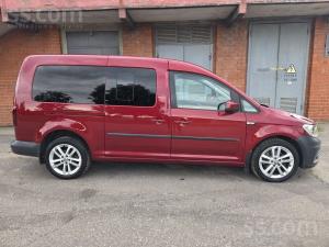 Red Volkswagen Caddy 2016 in Riga, with an engine capacity of 2.00 L and mileage of 370 thousand km for 12000 €, photo 6 on AUTOMOTO.COM.LV