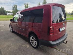 Red Volkswagen Caddy 2016 in Riga, with an engine capacity of 2.00 L and mileage of 370 thousand km for 12000 €, photo 14 on AUTOMOTO.COM.LV
