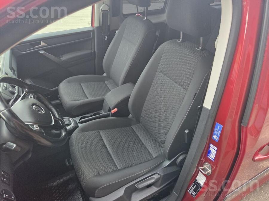 Red Volkswagen Caddy 2016 in Riga, with an engine capacity of 2.00 L and mileage of 370 thousand km for 12000 €, photo 15 on AUTOMOTO.COM.LV