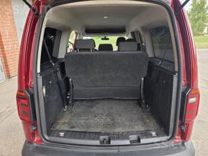 Red Volkswagen Caddy 2016 in Riga, with an engine capacity of 2.00 L and mileage of 370 thousand km for 12000 €, photo 18 on AUTOMOTO.COM.LV