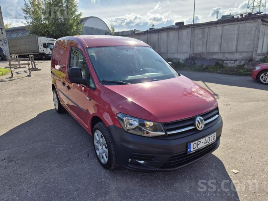 Red Volkswagen Caddy 2016 in Riga, with an engine capacity of 2.00 L and mileage of 269 thousand km for 6990 €, photo 3 on AUTOMOTO.COM.LV
