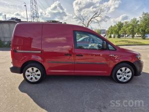 Red Volkswagen Caddy 2016 in Riga, with an engine capacity of 2.00 L and mileage of 269 thousand km for 6990 €, photo 6 on AUTOMOTO.COM.LV