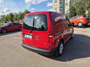 Red Volkswagen Caddy 2016 in Riga, with an engine capacity of 2.00 L and mileage of 269 thousand km for 6990 €, photo 7 on AUTOMOTO.COM.LV