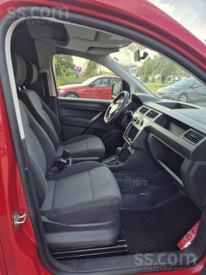 Red Volkswagen Caddy 2016 in Riga, with an engine capacity of 2.00 L and mileage of 269 thousand km for 6990 €, photo 13 on AUTOMOTO.COM.LV