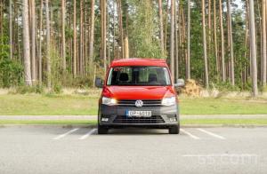 Sarkans Volkswagen Caddy 2016 Rīga, ar dzinēja tilpumu 2.00 L un nobraukumu 269 tūkst. km par 6990 €, foto 4 vietnē AUTOMOTO.COM.LV