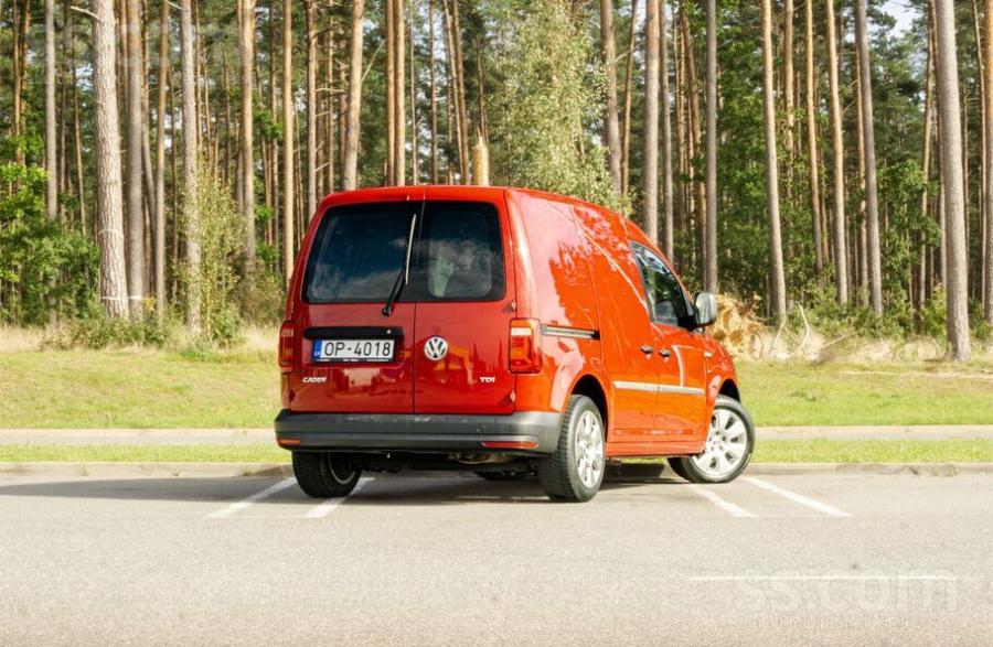 Sarkans Volkswagen Caddy 2016 Rīga, ar dzinēja tilpumu 2.00 L un nobraukumu 269 tūkst. km par 6990 €, foto 7 vietnē AUTOMOTO.COM.LV
