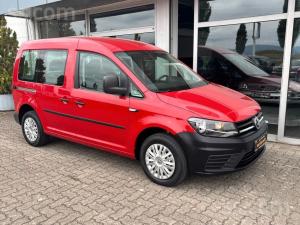 Sarkans Volkswagen Caddy 2016 Ogre, ar dzinēja tilpumu 1.40 L un nobraukumu 197 tūkst. km par 6495 €, foto  vietnē AUTOMOTO.COM.LV