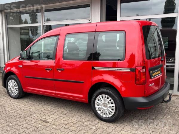 Sarkans Volkswagen Caddy 2016 Ogre, ar dzinēja tilpumu 1.40 L un nobraukumu 197 tūkst. km par 6495 €, foto 6 vietnē AUTOMOTO.COM.LV