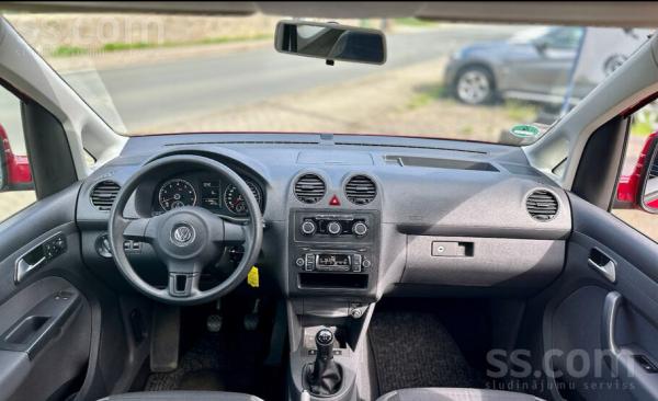 Sarkans Volkswagen Caddy 2016 Ogre, ar dzinēja tilpumu 1.40 L un nobraukumu 197 tūkst. km par 6495 €, foto 9 vietnē AUTOMOTO.COM.LV