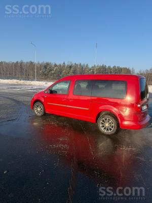 Sarkans Volkswagen Caddy 2017 Rīga, ar dzinēja tilpumu 2.00 L un nobraukumu 240 tūkst. km par 13140 €, foto  vietnē AUTOMOTO.COM.LV
