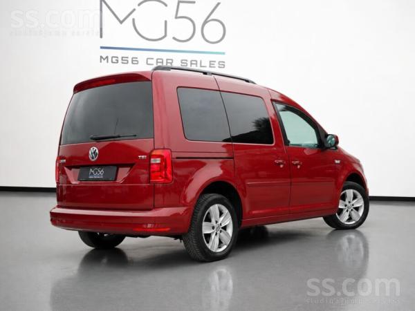 Red Volkswagen Caddy 2017 in Riga, with an engine capacity of 1.40 L and mileage of 254 thousand km for 10900 €, photo 5 on AUTOMOTO.COM.LV
