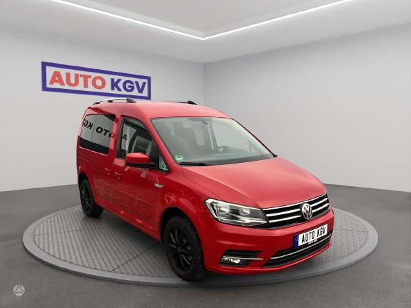 Red Volkswagen Caddy 2018 in Kaunas, with an engine capacity of 2.00 L and mileage of 246 thousand km for 14999 €, photo 7 on AUTOMOTO.COM.LV