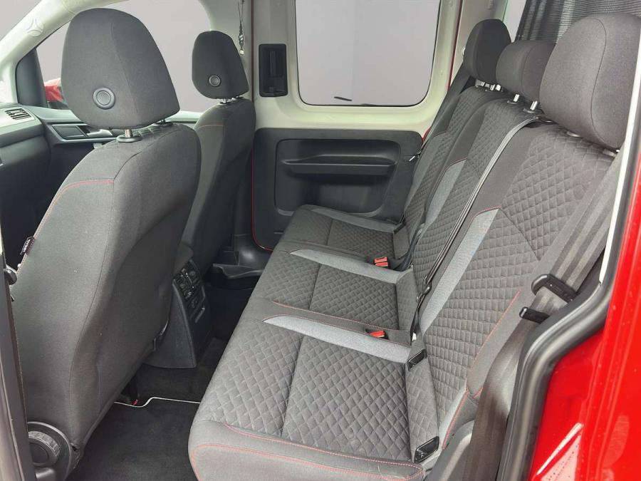 Sarkans Volkswagen Caddy 2018 Kauņa, ar dzinēja tilpumu 2.00 L un nobraukumu 246 tūkst. km par 13999 €, foto 12 vietnē AUTOMOTO.COM.LV