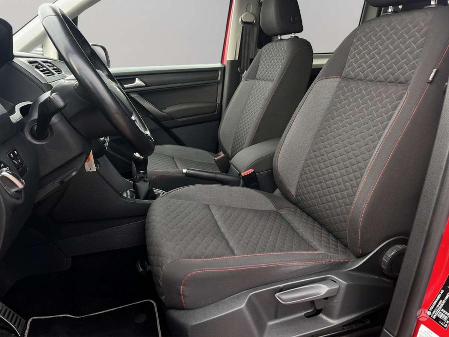 Sarkans Volkswagen Caddy 2018 Kauņa, ar dzinēja tilpumu 2.00 L un nobraukumu 246 tūkst. km par 13999 €, foto 13 vietnē AUTOMOTO.COM.LV