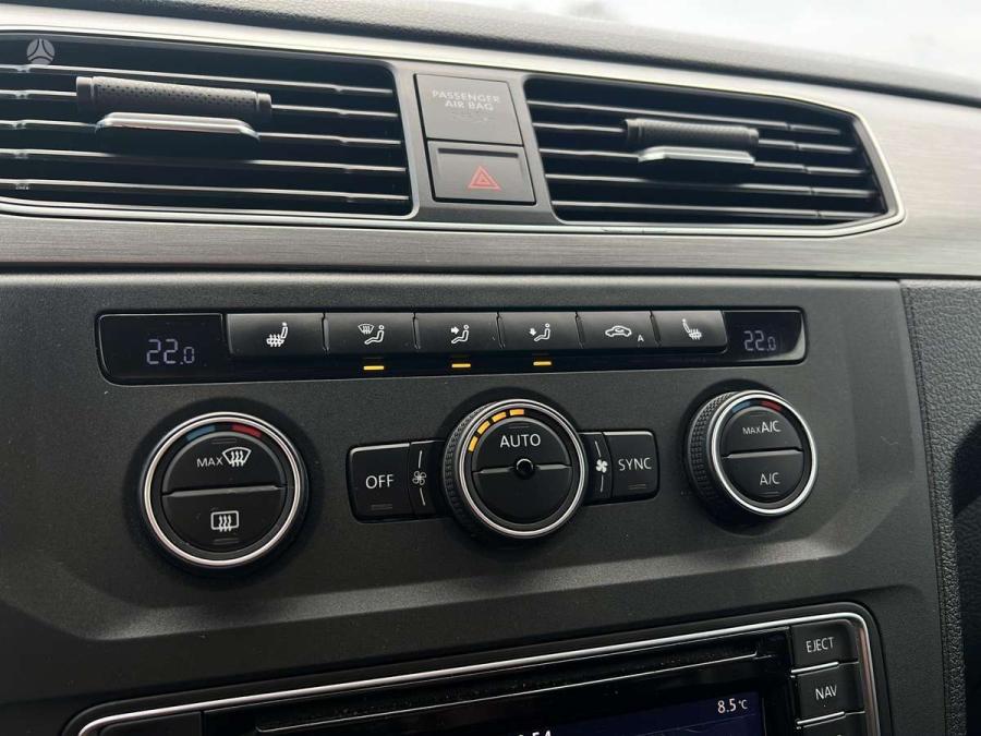 Sarkans Volkswagen Caddy 2018 Kauņa, ar dzinēja tilpumu 2.00 L un nobraukumu 246 tūkst. km par 13999 €, foto 17 vietnē AUTOMOTO.COM.LV