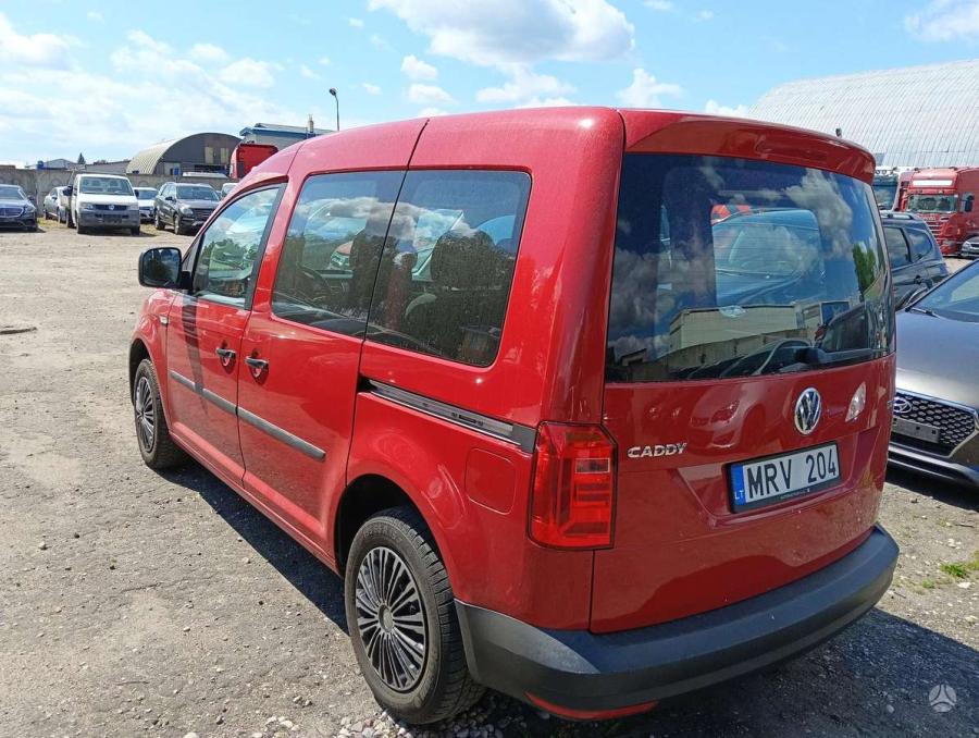 Sarkans Volkswagen Caddy 2018 Marijampole, ar dzinēja tilpumu 1.97 L un nobraukumu 498 tūkst. km par 6750 €, foto 11 vietnē AUTOMOTO.COM.LV