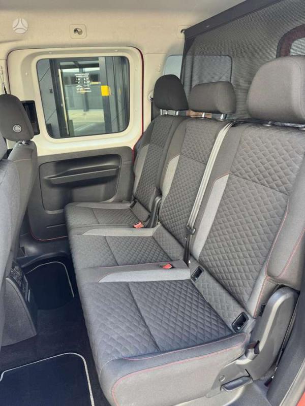 Sarkans Volkswagen Caddy 2018 Jonava, ar dzinēja tilpumu 1.97 L un nobraukumu 246 tūkst. km par 13200 €, foto 10 vietnē AUTOMOTO.COM.LV