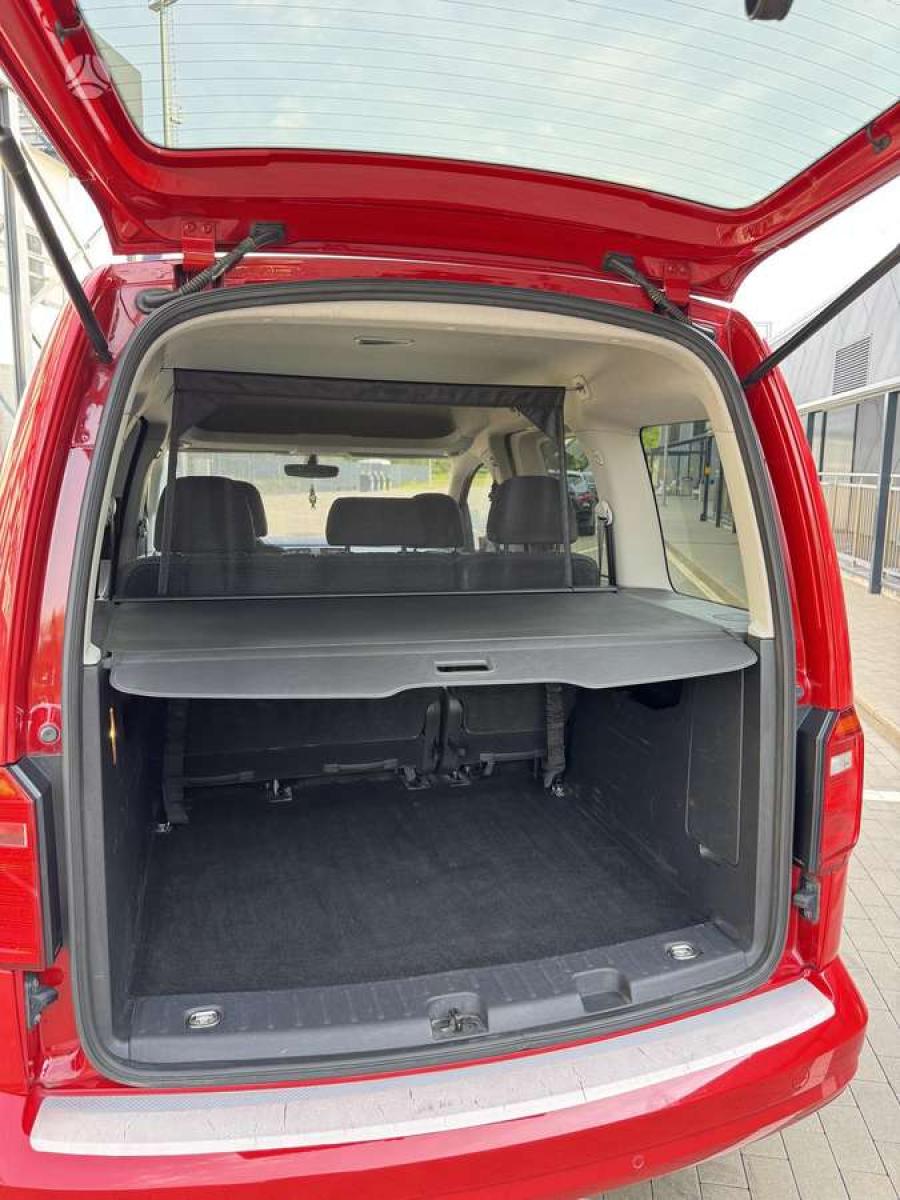 Red Volkswagen Caddy 2018 in Jonava, with an engine capacity of 1.97 L and mileage of 246 thousand km for 13200 €, photo 12 on AUTOMOTO.COM.LV