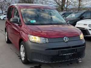 Red Volkswagen Caddy 2021 in Kaunas, with an engine capacity of 2.00 L and mileage of 62 thousand km for 27549 €, photo 3 on AUTOMOTO.COM.LV