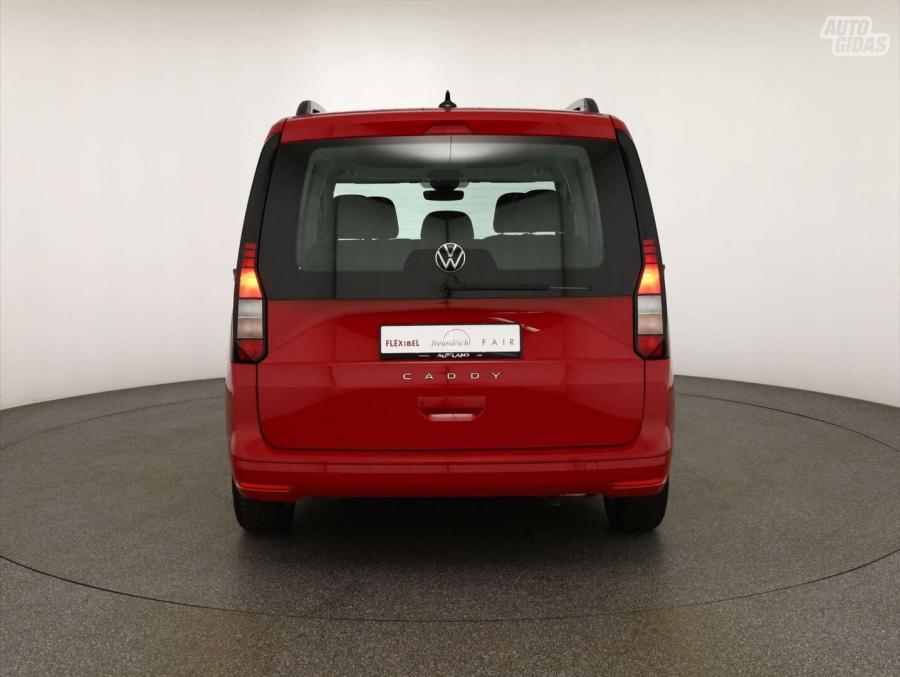 Red Volkswagen Caddy 2021 in Kaunas, with an engine capacity of 1.50 L and mileage of 74 thousand km for 26510 €, photo 4 on AUTOMOTO.COM.LV