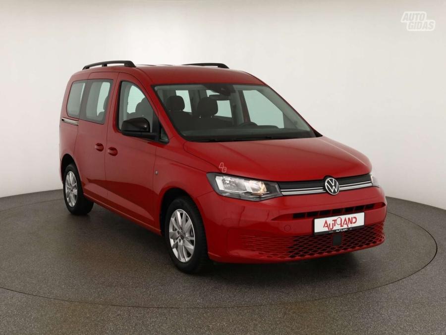 Red Volkswagen Caddy 2021 in Kaunas, with an engine capacity of 1.50 L and mileage of 74 thousand km for 26510 €, photo 7 on AUTOMOTO.COM.LV