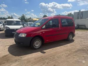 Sarkans Volkswagen Caddy 2009 Viļņa, ar dzinēja tilpumu 2.00 L un nobraukumu 165 tūkst. km par 2900 €, foto  vietnē AUTOMOTO.COM.LV