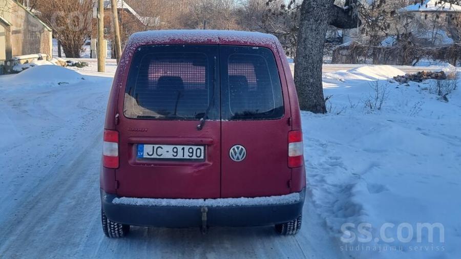 Sarkans Volkswagen Caddy 2005 Cēsis, ar dzinēja tilpumu 2.00 L un nobraukumu 468 tūkst. km par 2200 €, foto 5 vietnē AUTOMOTO.COM.LV