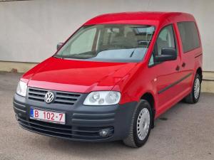Sarkans Volkswagen Caddy 2007 Ogre, ar dzinēja tilpumu 1.90 L un nobraukumu 226 tūkst. km par 4750 €, foto  vietnē AUTOMOTO.COM.LV
