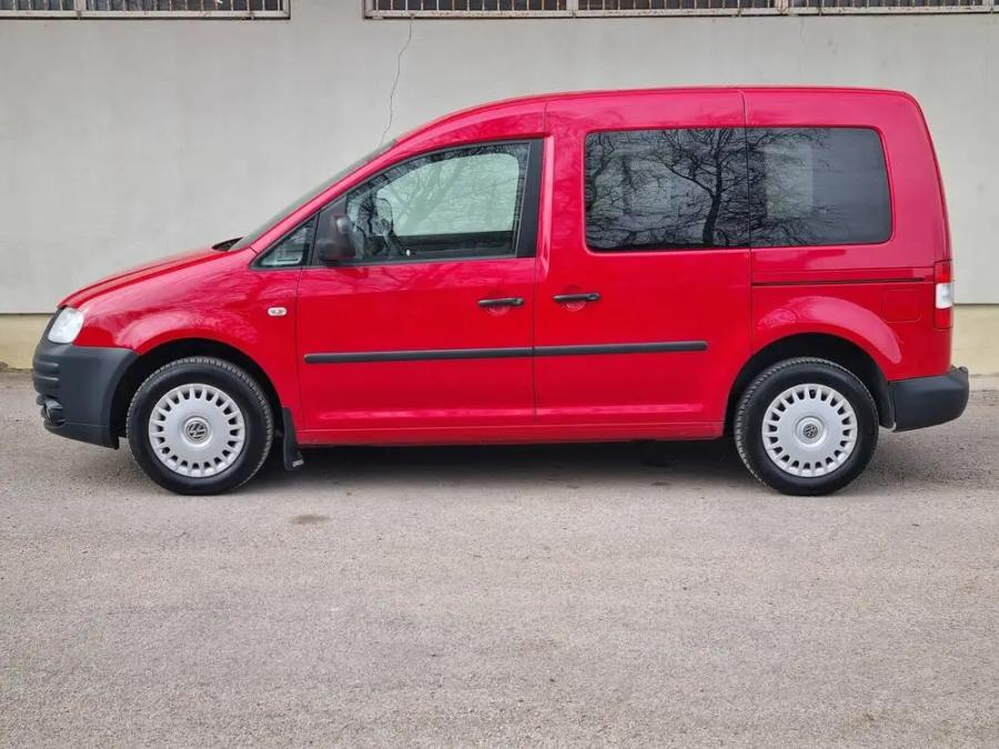 Sarkans Volkswagen Caddy 2007 Ogre, ar dzinēja tilpumu 1.90 L un nobraukumu 226 tūkst. km par 4750 €, foto 6 vietnē AUTOMOTO.COM.LV