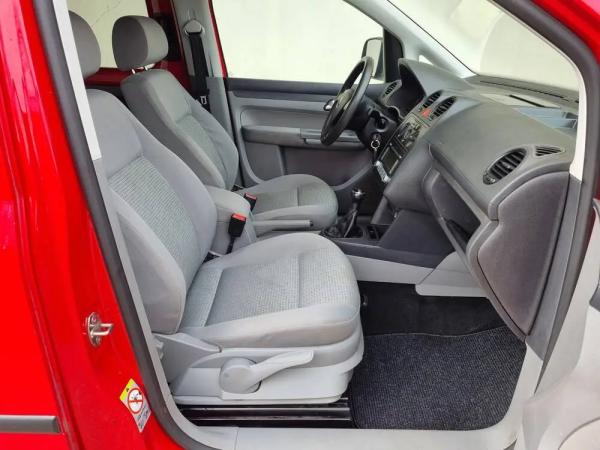 Sarkans Volkswagen Caddy 2007 Ogre, ar dzinēja tilpumu 1.90 L un nobraukumu 226 tūkst. km par 4750 €, foto 9 vietnē AUTOMOTO.COM.LV