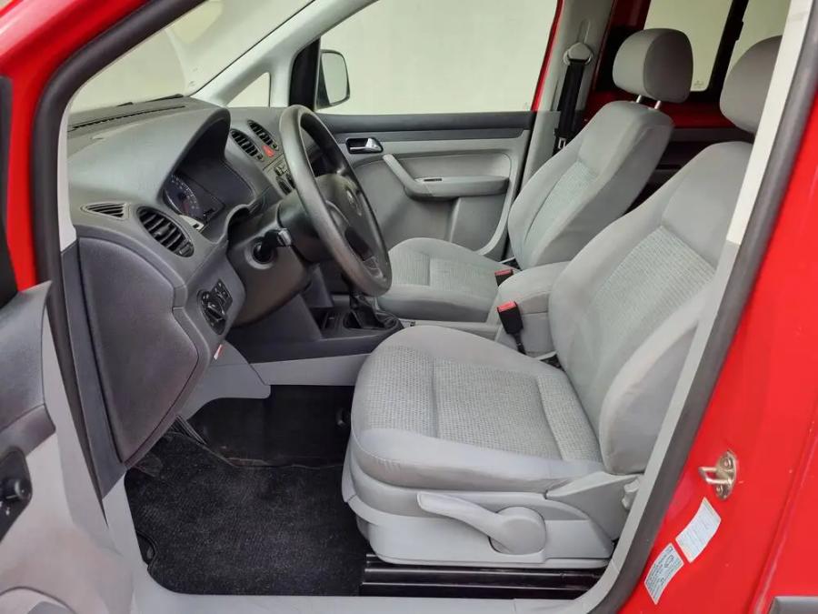 Sarkans Volkswagen Caddy 2007 Ogre, ar dzinēja tilpumu 1.90 L un nobraukumu 226 tūkst. km par 4750 €, foto 11 vietnē AUTOMOTO.COM.LV