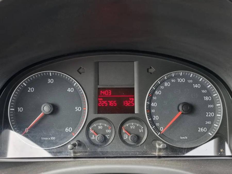 Sarkans Volkswagen Caddy 2007 Ogre, ar dzinēja tilpumu 1.90 L un nobraukumu 226 tūkst. km par 4750 €, foto 20 vietnē AUTOMOTO.COM.LV