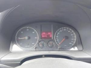 Red Volkswagen Caddy 2007 in Limbazi, with an engine capacity of 1.90 L and mileage of 0 thousand km for 4950 €, photo 8 on AUTOMOTO.COM.LV