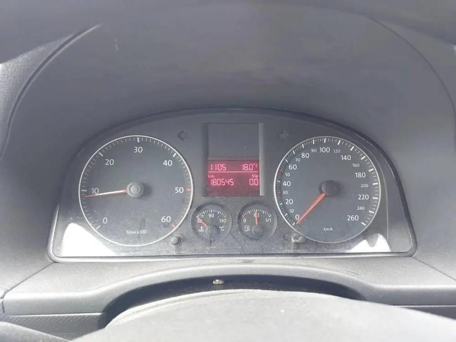 Red Volkswagen Caddy 2007 in Limbazi, with an engine capacity of 1.90 L and mileage of 0 thousand km for 4950 €, photo 8 on AUTOMOTO.COM.LV