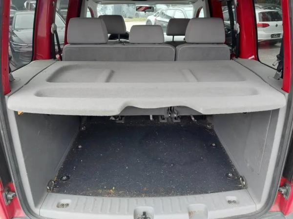 Red Volkswagen Caddy 2007 in Limbazi, with an engine capacity of 1.90 L and mileage of 0 thousand km for 4950 €, photo 10 on AUTOMOTO.COM.LV